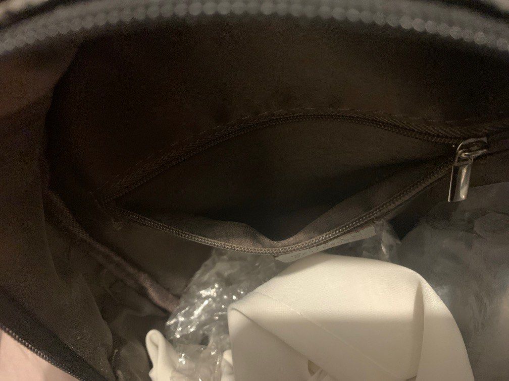 DUSTO Rare black heart backpack leather, Women's Fashion, Bags ...