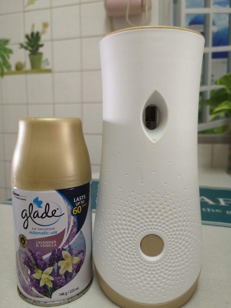 Glade Automatic Spray set, Furniture & Home Living, Home Fragrance on ...