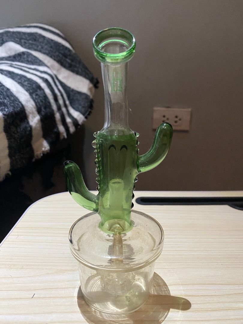 Glass Bong #3, Furniture & Home Living, Home Decor, Other Home Decor on ...