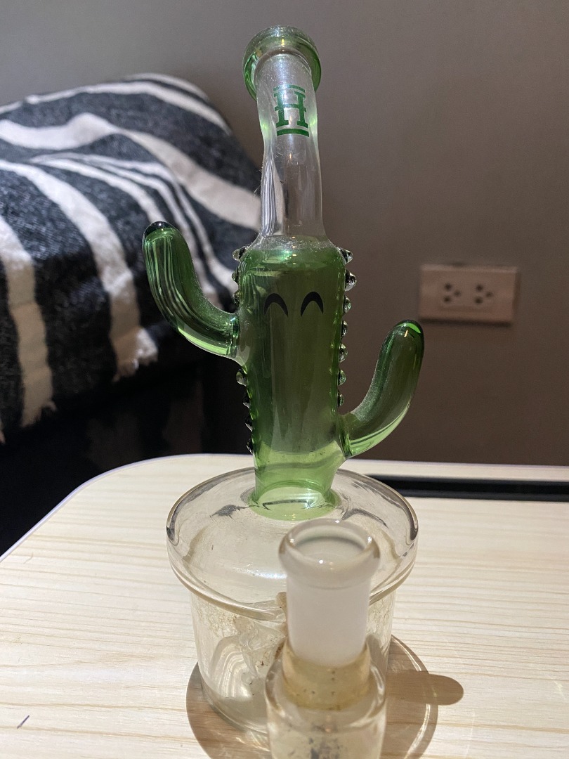 Glass Bong #3, Furniture & Home Living, Home Decor, Other Home Decor on ...
