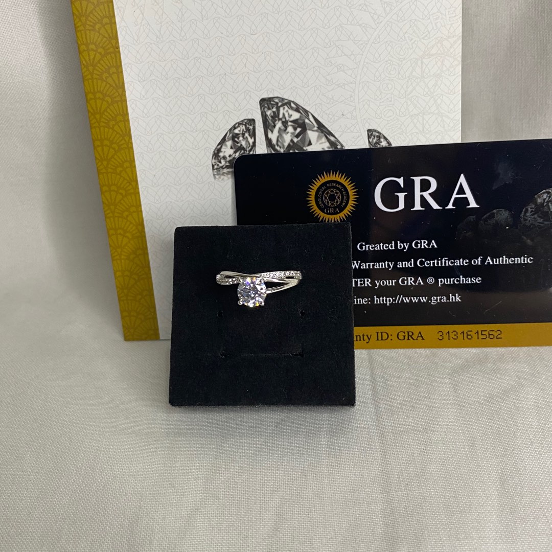GRA MOISSANITE RING, Women's Fashion, Jewelry & Organizers, Rings on ...
