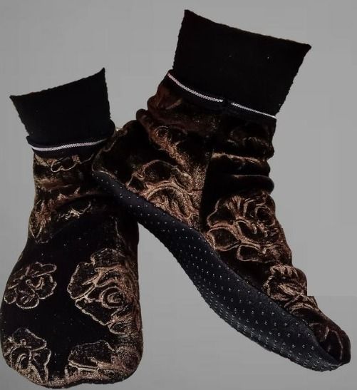 HAJJ & UMRAH ANTI-SLIP TAWAF SOCKS / HAJI & UMRAH TAWAF SHOES, Women's ...