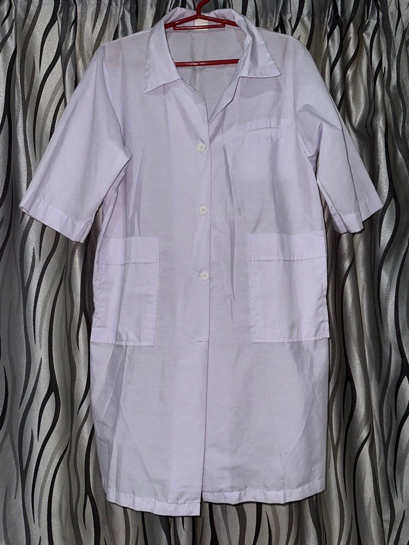 LABGOWNS/LABORATORY GOWNS FOR SALE, Community on Carousell