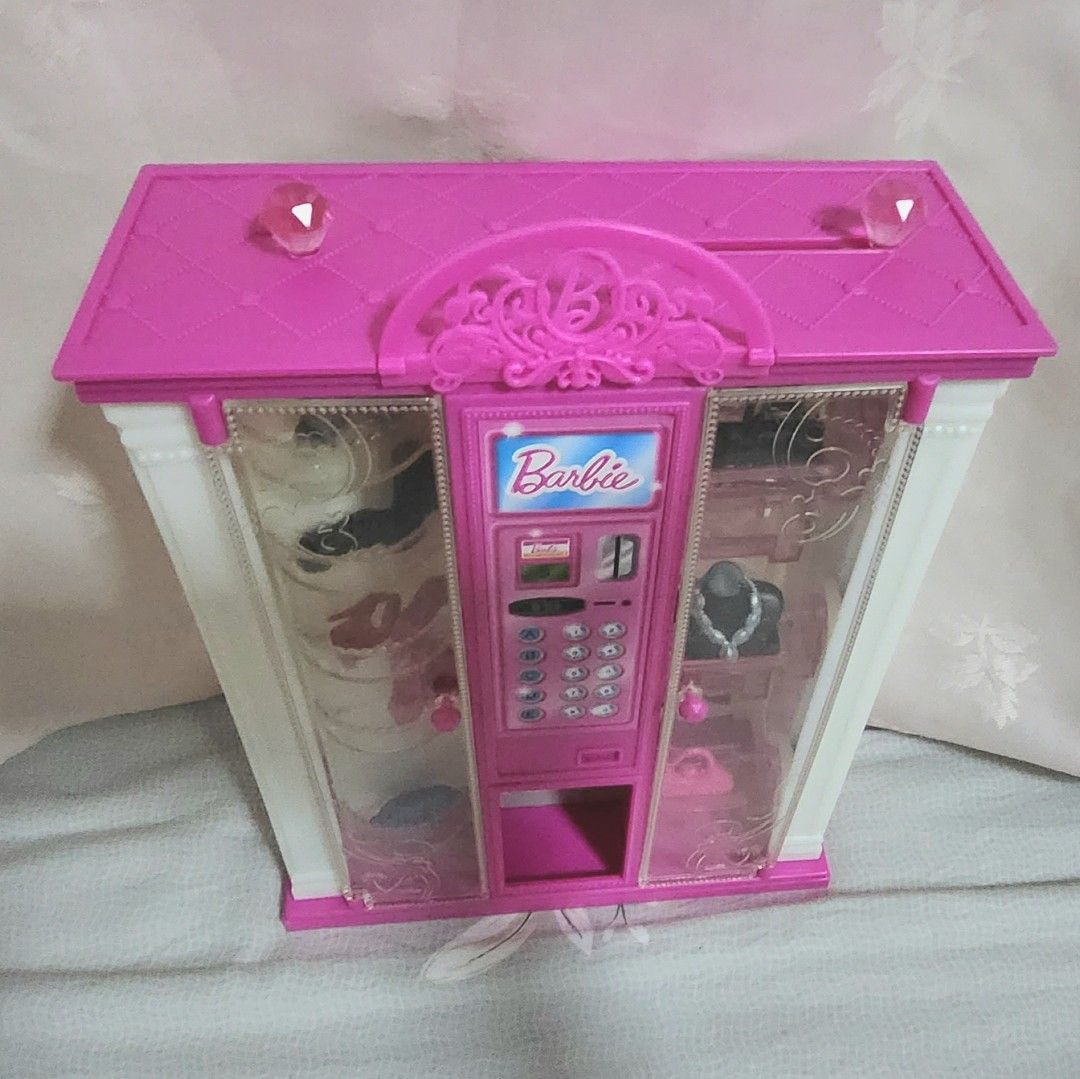 life in the dreamhouse barbie fashion vending machine, Hobbies & Toys ...