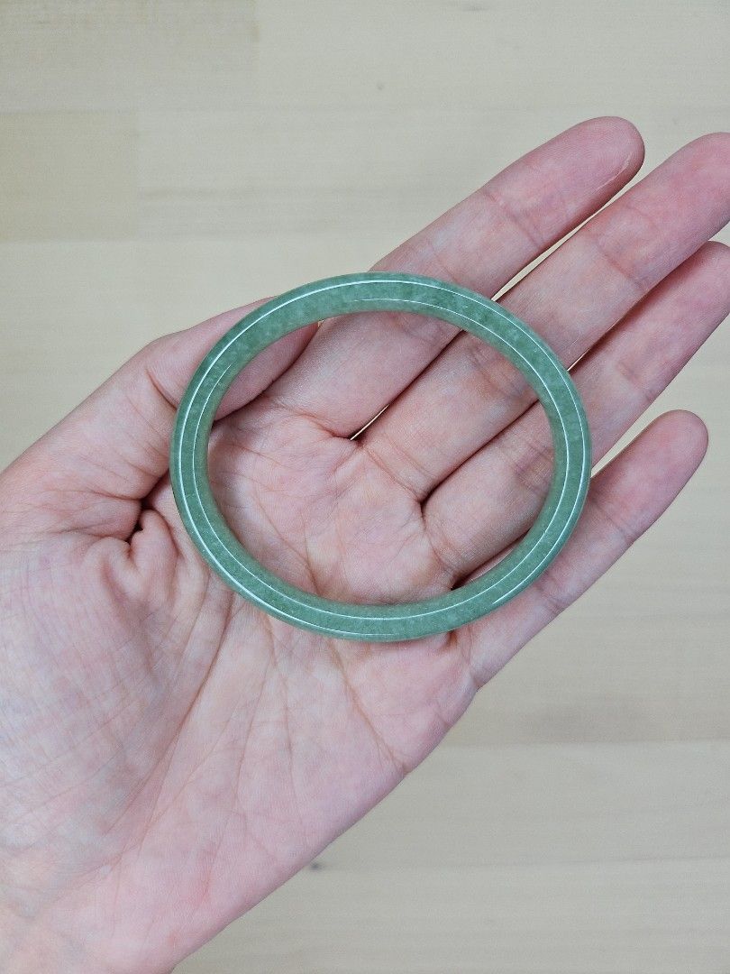 Light Green Princess Cut Jade Bangle (Type A Burmese), Women's Fashion ...