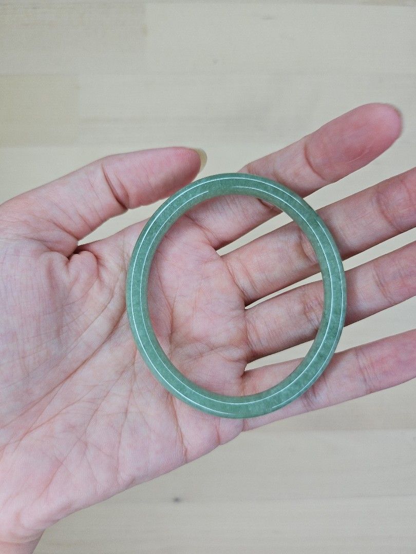 Light Green Princess Cut Jade Bangle (Type A Burmese), Women's Fashion ...
