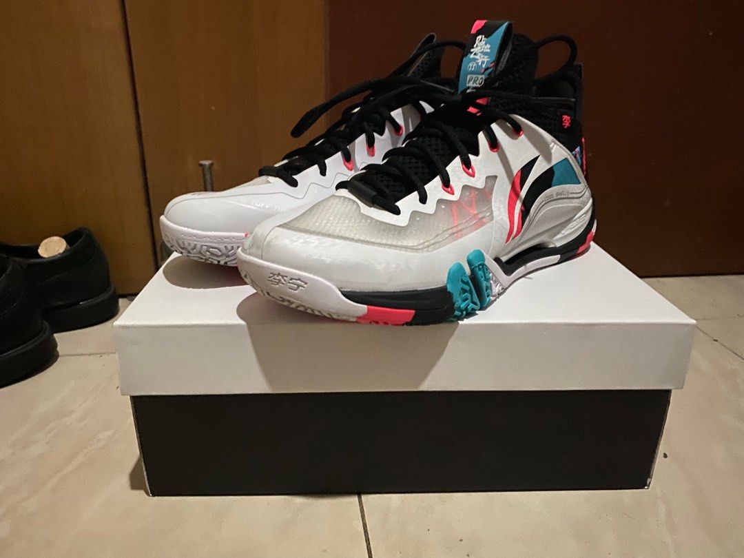 Li-Ning Saga 2 Pro, Sports Equipment, Sports & Games, Racket & Ball ...