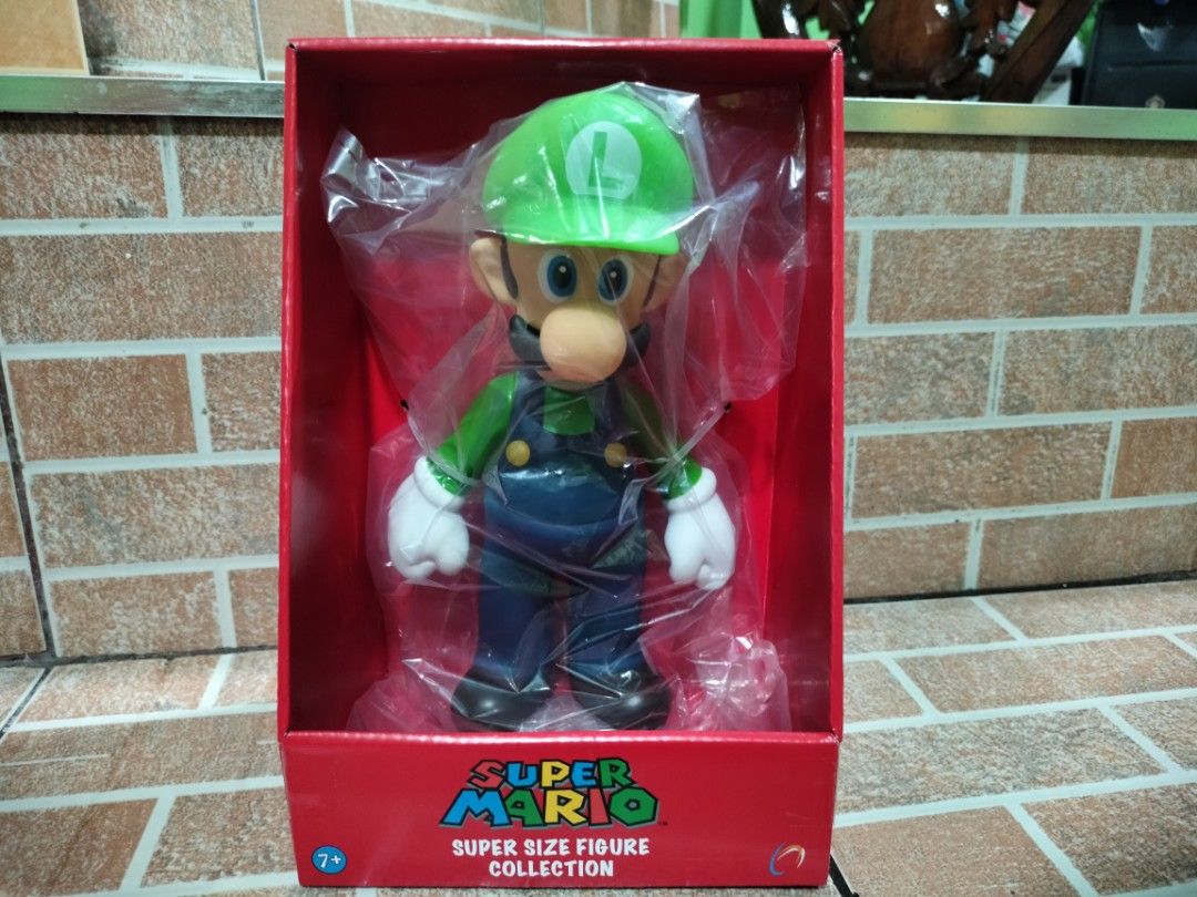 Luigi toy figure, Hobbies & Toys, Toys & Games on Carousell