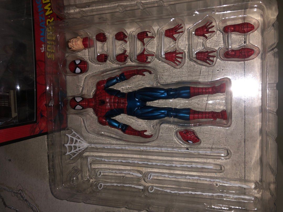 Mafex reissue 075 spidey, Hobbies & Toys, Toys & Games on Carousell