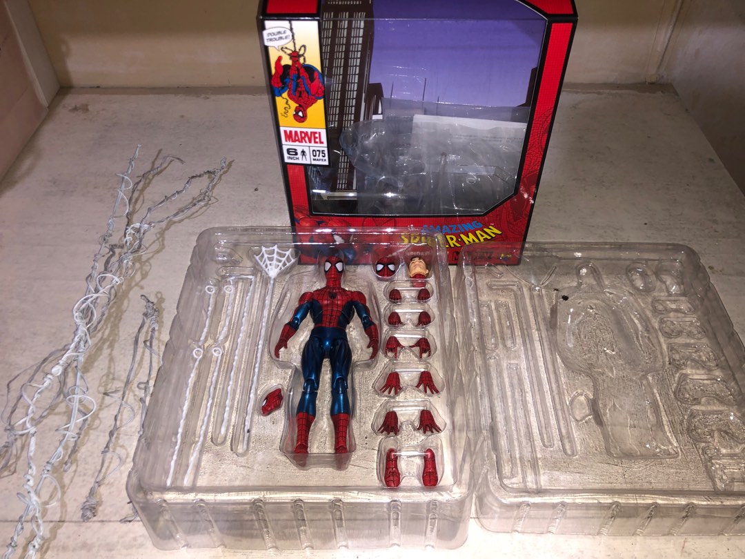 Mafex reissue 075 spidey, Hobbies & Toys, Toys & Games on Carousell