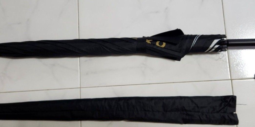 New SHELL X UOB Big Umbrella, Hobbies & Toys, Travel, Umbrellas on ...