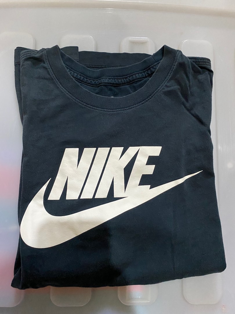 NIKE Tee Big Logo, Men's Fashion, Tops & Sets, Tshirts & Polo Shirts on ...