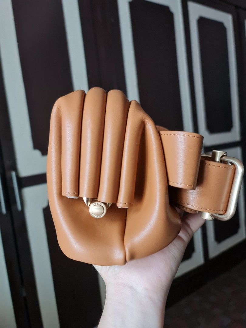 OSOI belt/body bag, Luxury, Bags & Wallets on Carousell