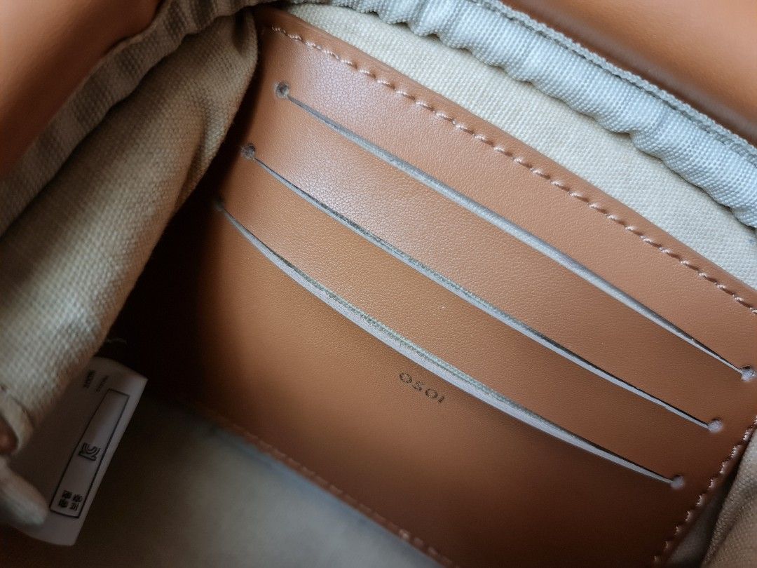 OSOI belt/body bag, Luxury, Bags & Wallets on Carousell