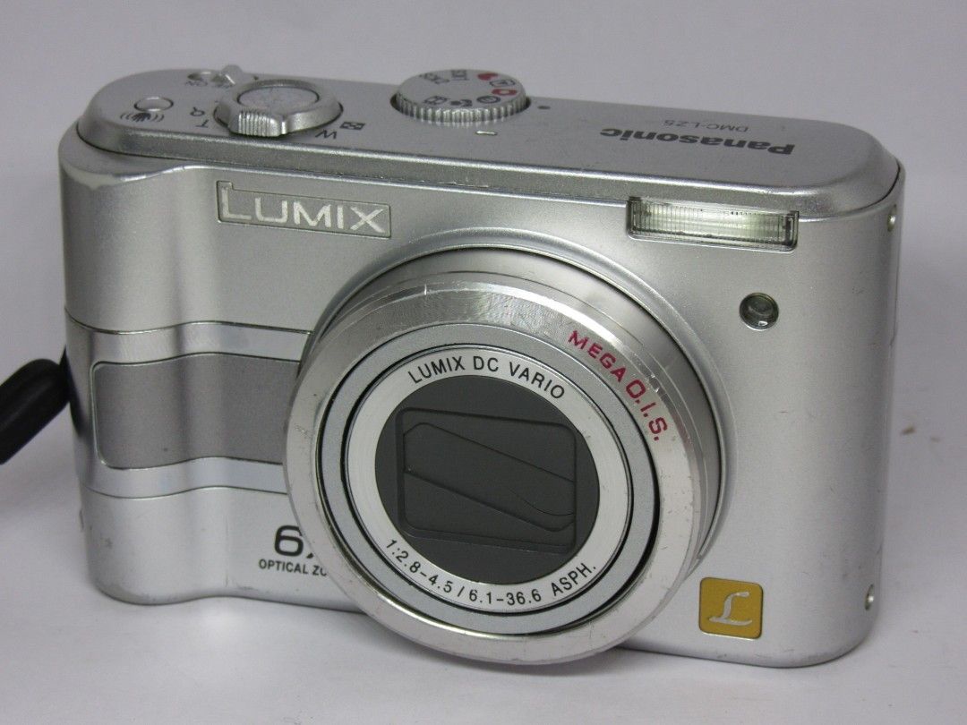 Panasonic Lumix old model, Photography, Cameras on Carousell