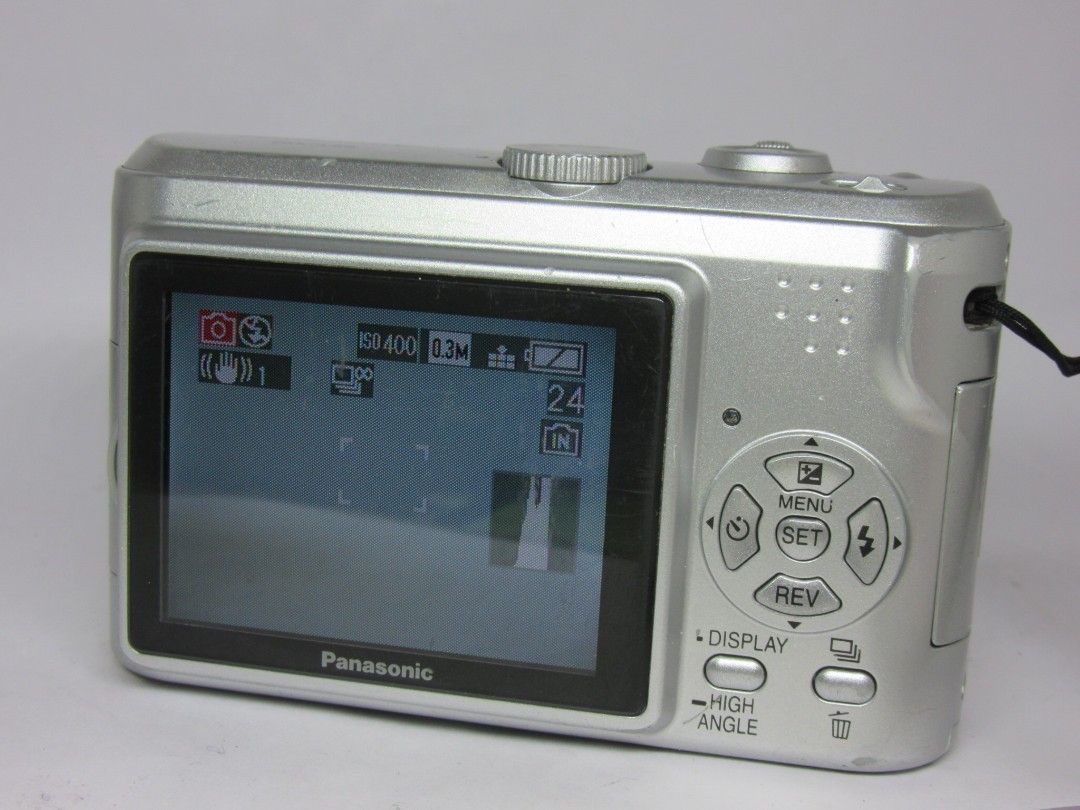 Panasonic Lumix old model, Photography, Cameras on Carousell