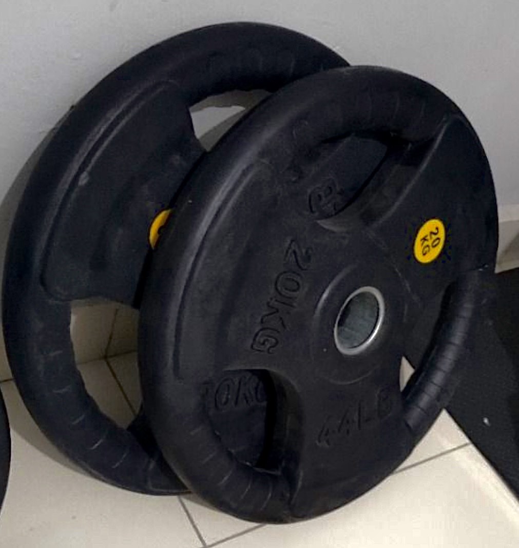 20 KG Gym Plates 5cm Hole size , Sports Equipment, Exercise & Fitness ...