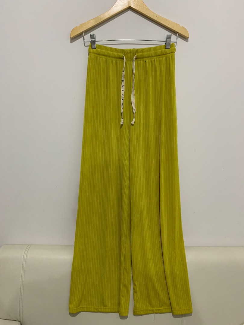 Plits pants, Fesyen Wanita, Pakaian Wanita, Bawahan di Carousell
