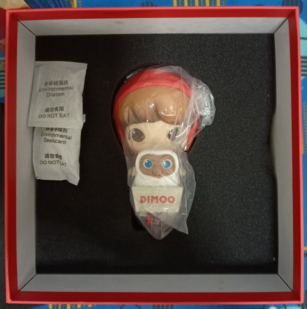 Popmart Dimoo ET Figurine, Hobbies & Toys, Memorabilia & Collectibles ...