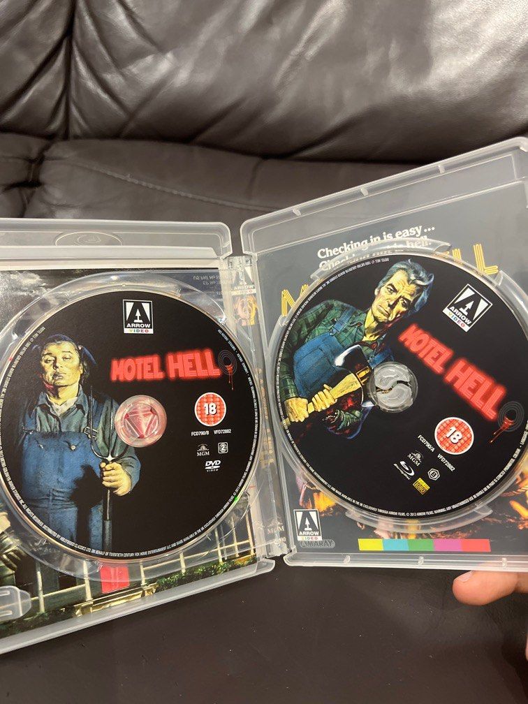 (Rare) Motel Hell - Special Edition (from Arrow , like Criterion) Blu-ray, Hobbies & Toys, Music ...