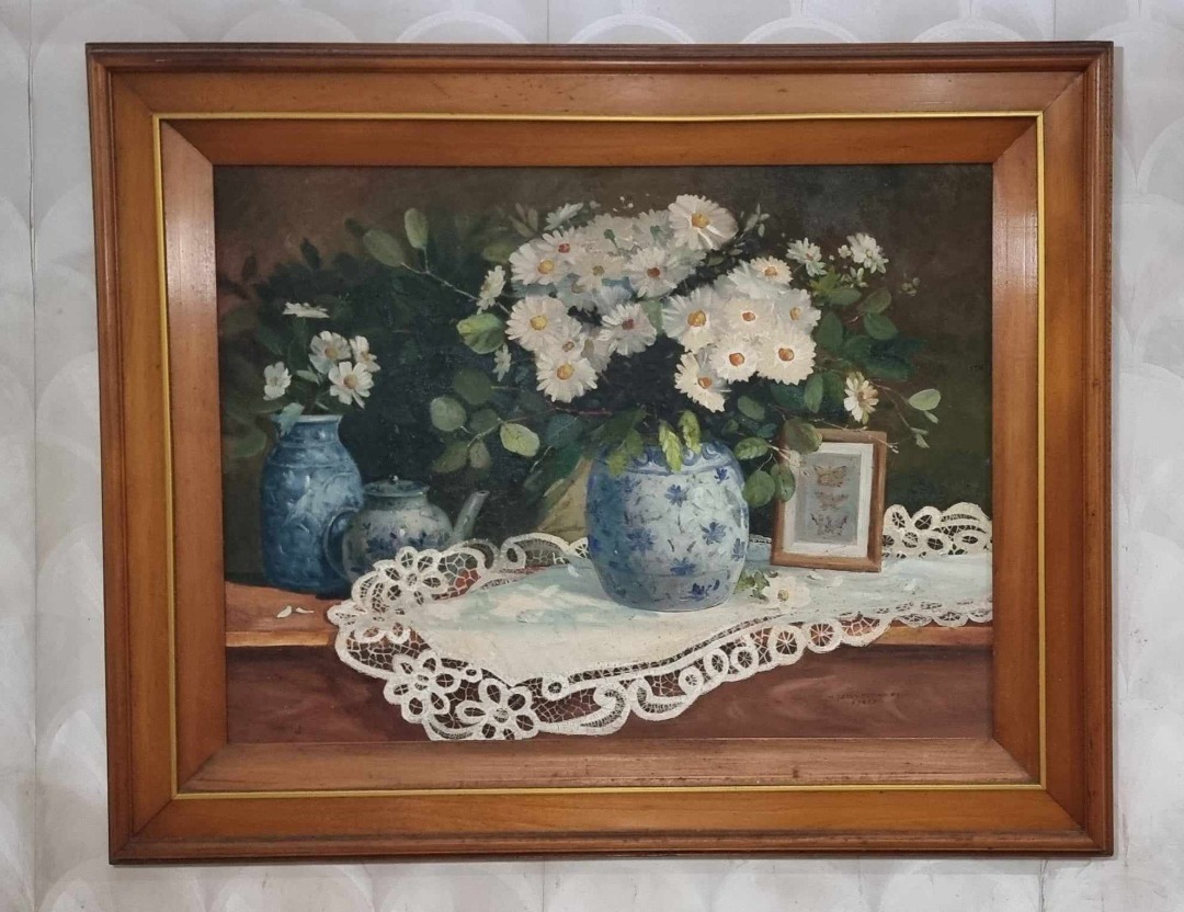 Raul Patindol vase painting, Furniture & Home Living, Home Decor ...