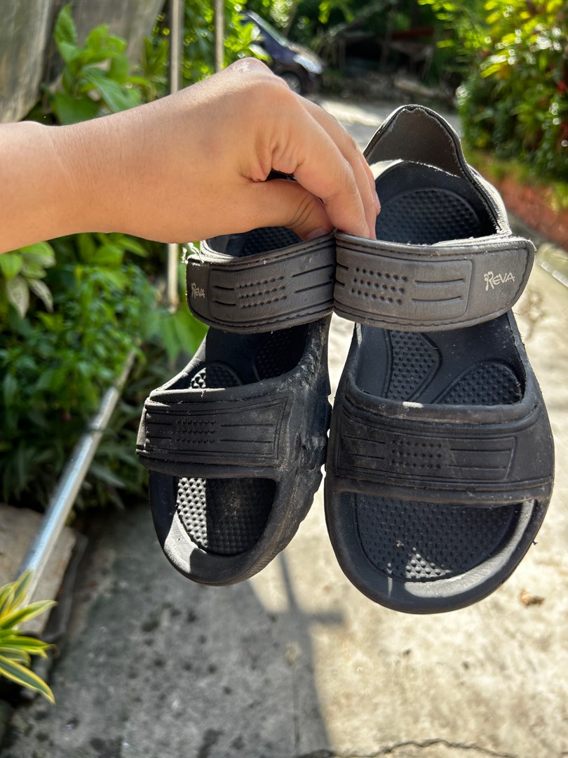 Reva Sandal, Babies & Kids, Babies & Kids Fashion on Carousell