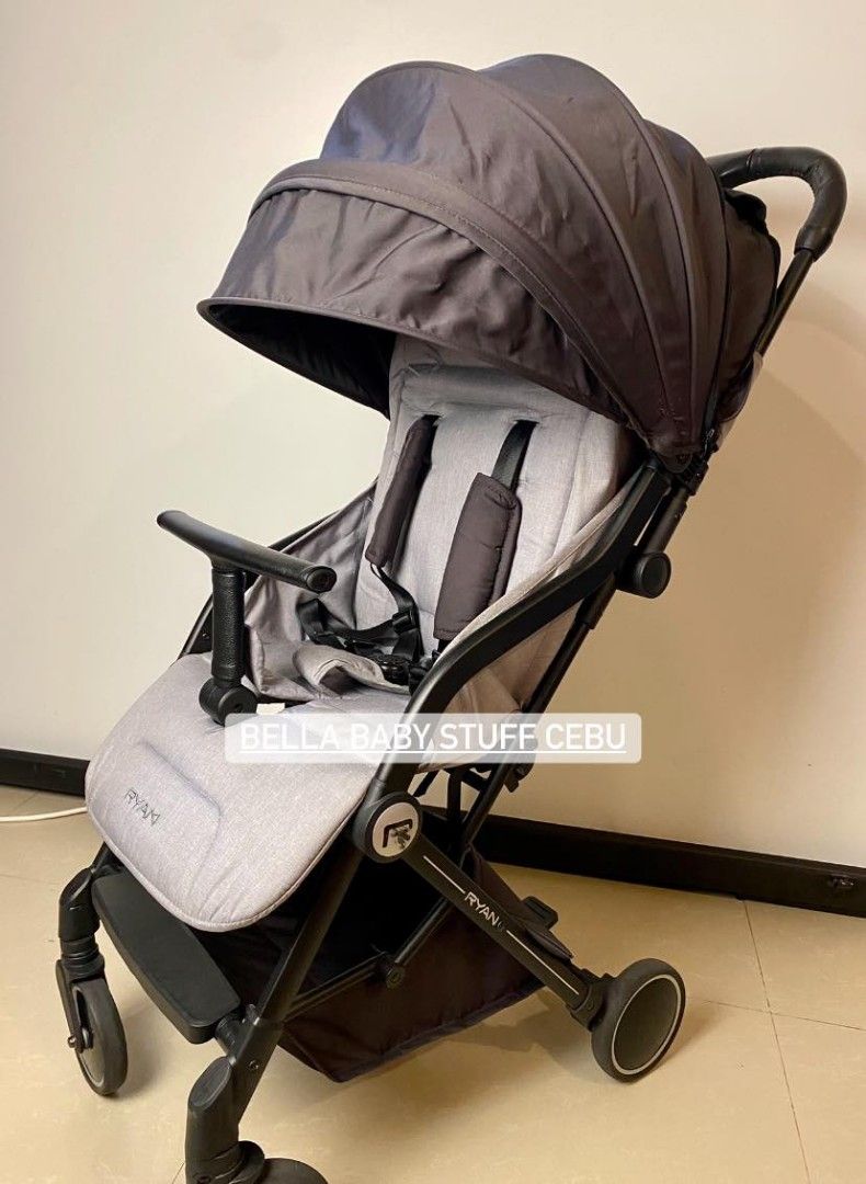 Ryan Gram Compact Fold Baby Stroller, Babies & Kids, Going Out ...
