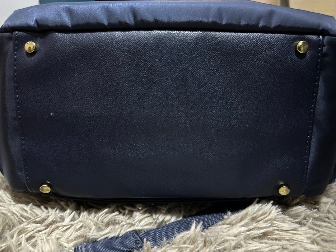 Samsonite backpack, Women's Fashion, Bags & Wallets, Backpacks on Carousell