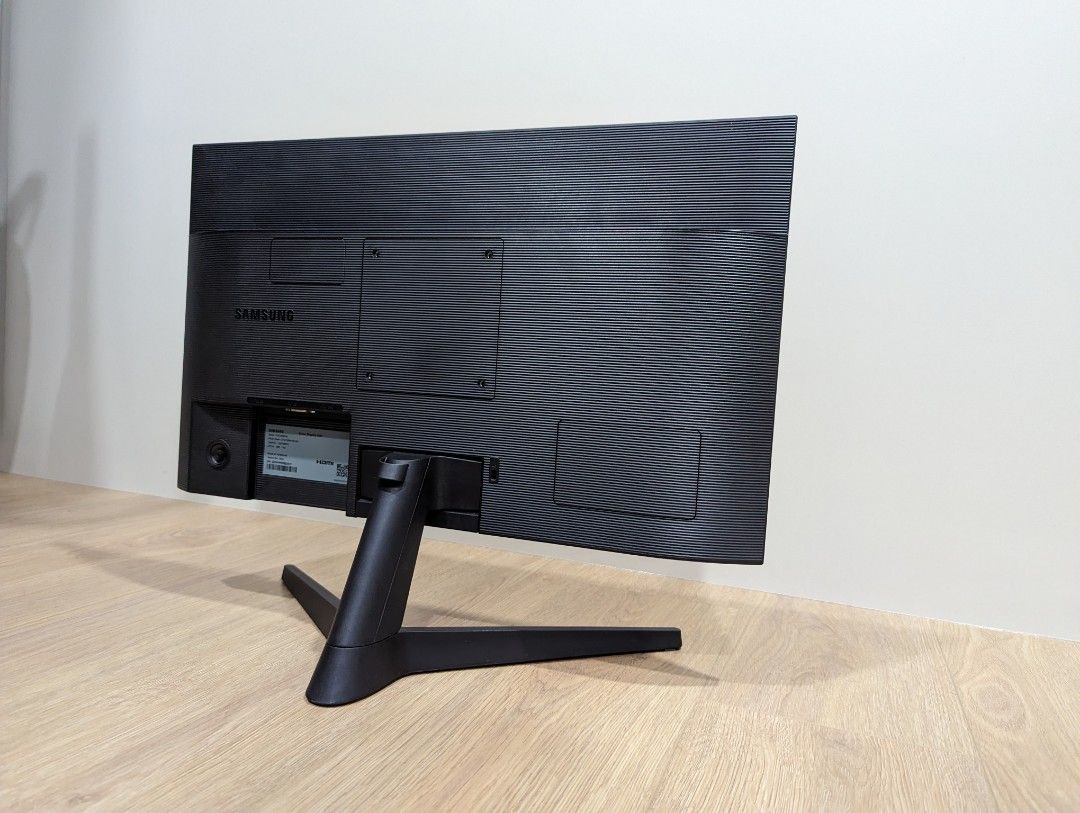 Samsung monitor 24", Computers & Tech, Parts & Accessories, Monitor ...