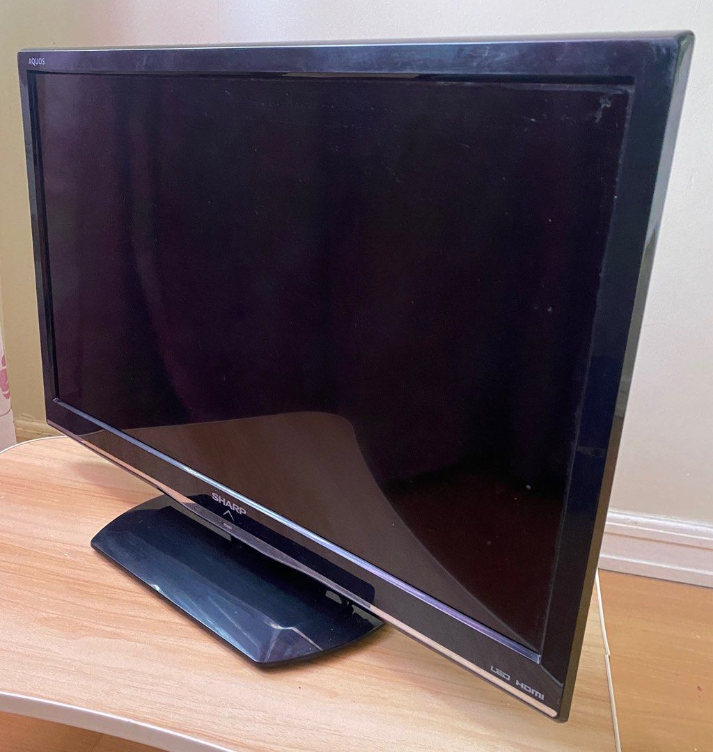 Sharp TV 24 inch, TV & Home Appliances, TV & Entertainment, TV on Carousell