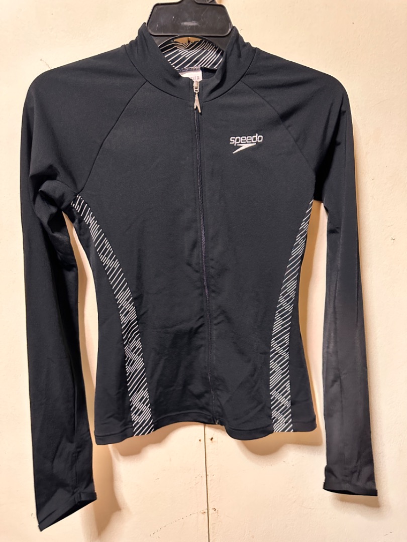 Speedo black rash guard, Women's Fashion, Swimwear, Rash guard on Carousell