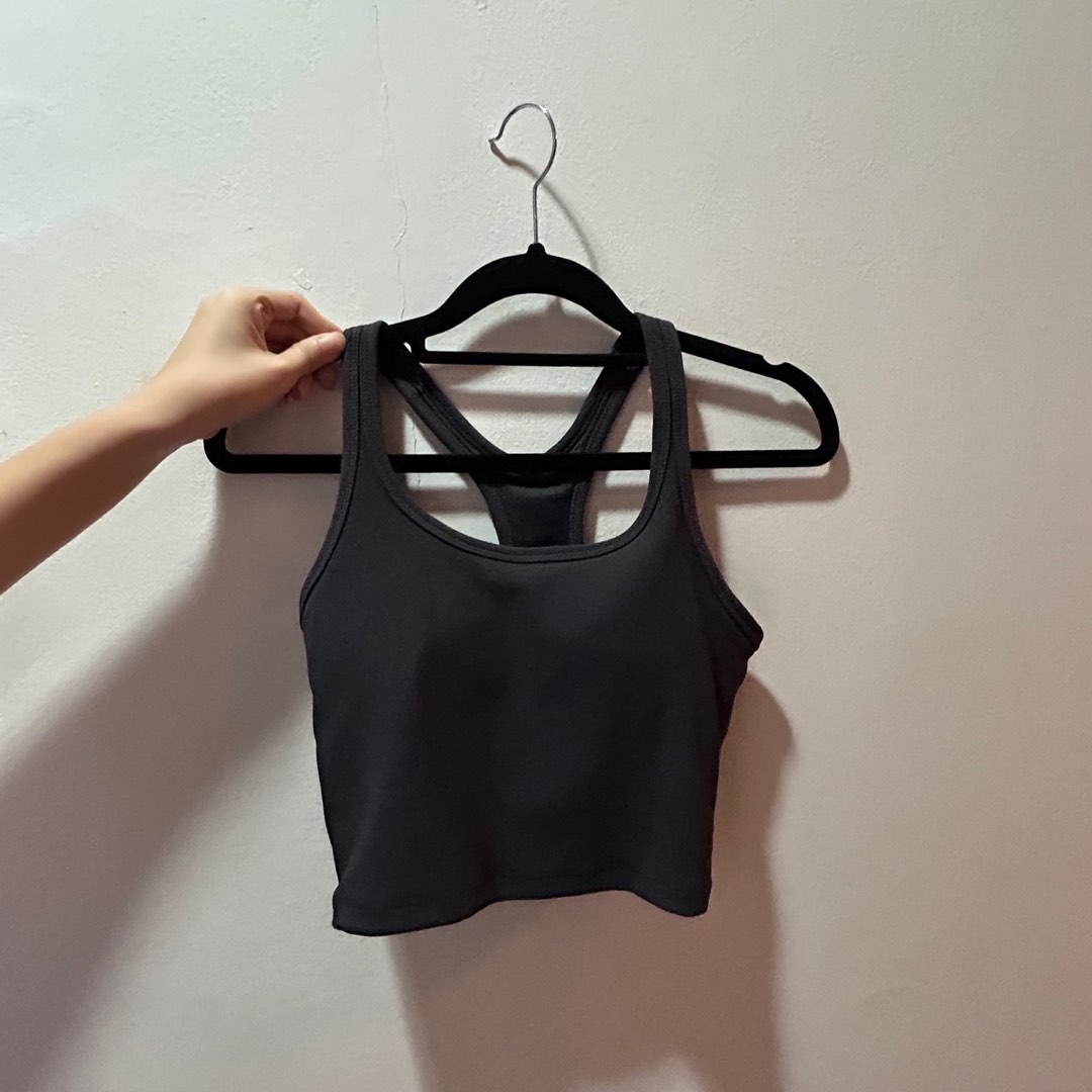 Sports Bra Top, Women's Fashion, Activewear on Carousell