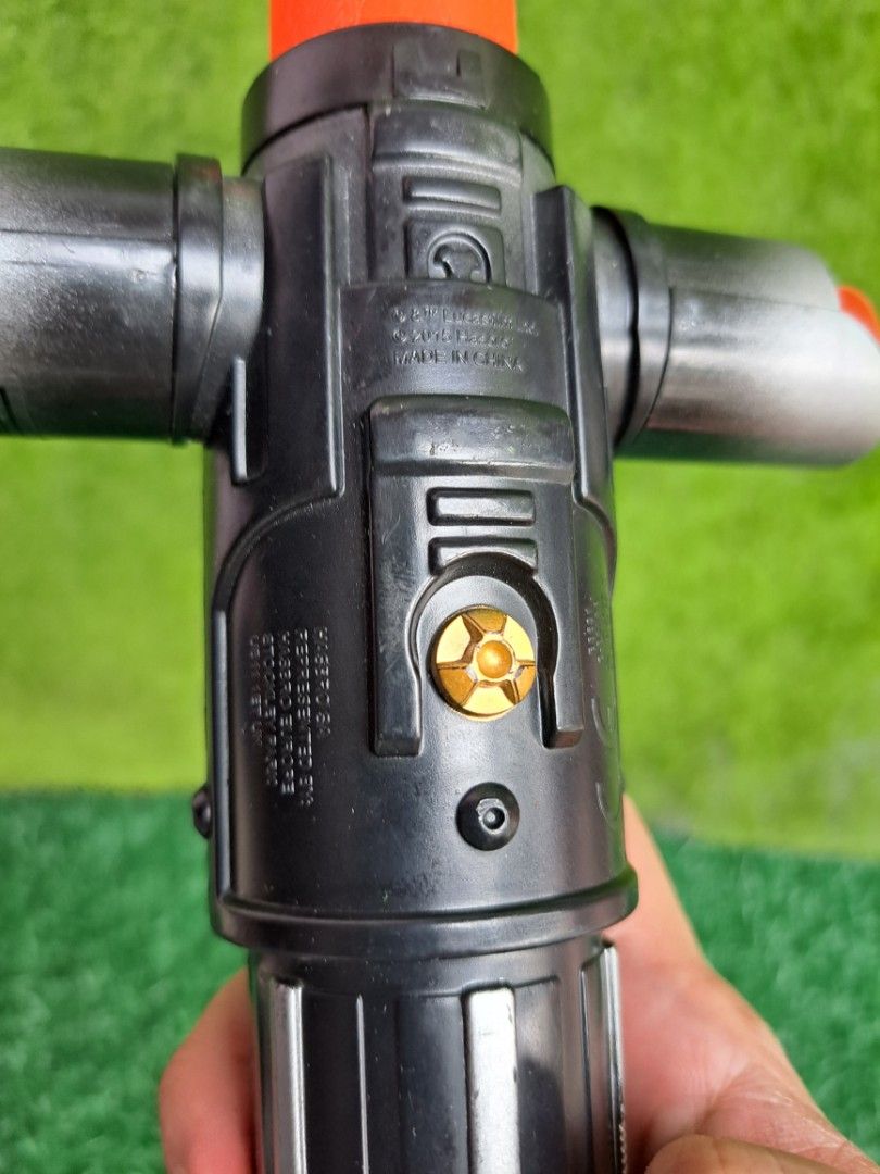 Star Wars Lead Villain Extendable Lightsaber, 2015 Hasbro, Hobbies ...