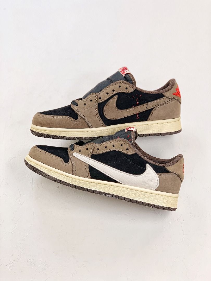 Travis Scott x Air Jordan 1, Men's Fashion, Footwear, Sneakers on Carousell