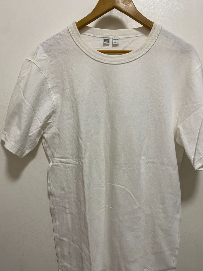 UNIQLO plain white shirt, Men's Fashion, Tops & Sets, Tshirts & Polo ...