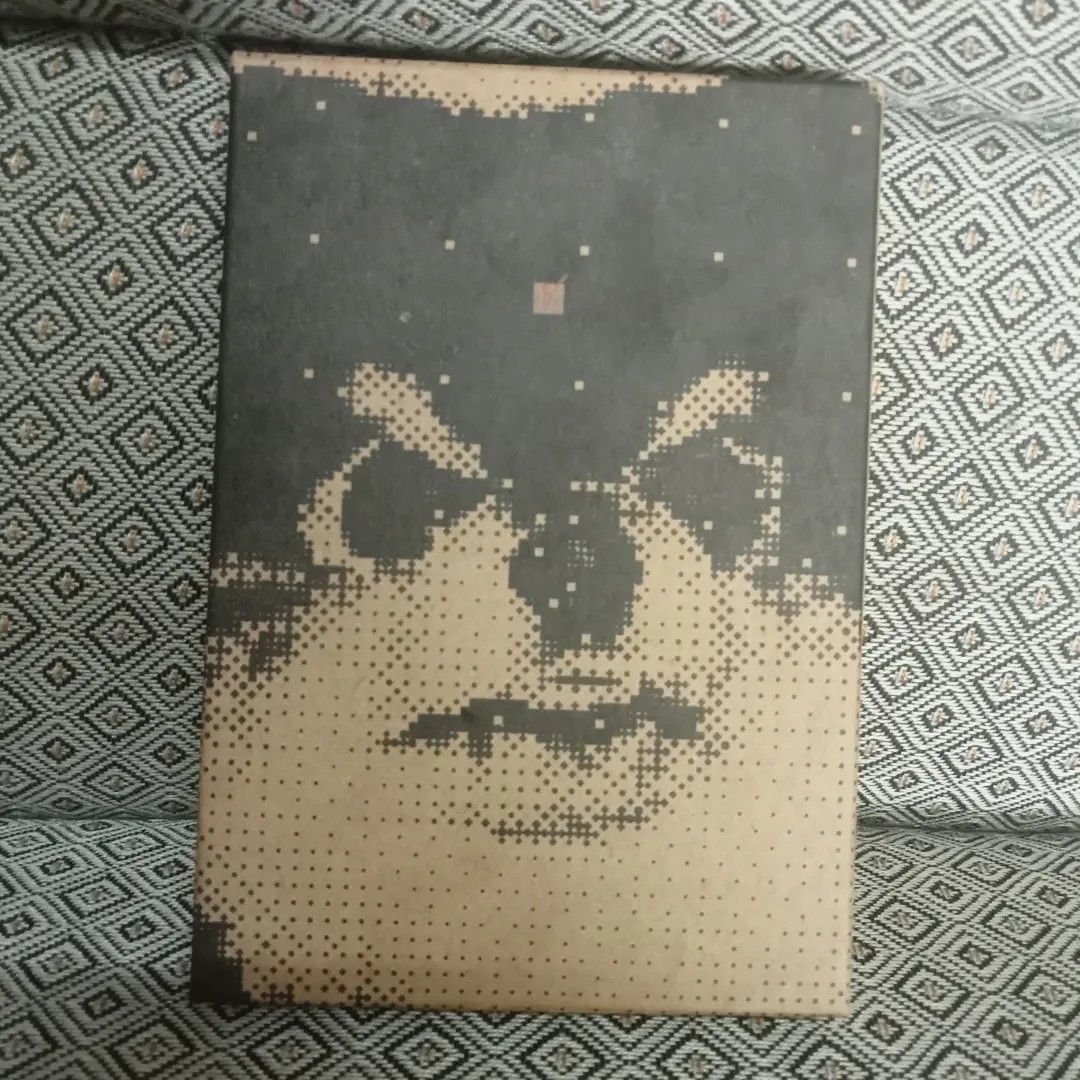 V Layover Album (Weverse version), Hobbies & Toys, Memorabilia ...