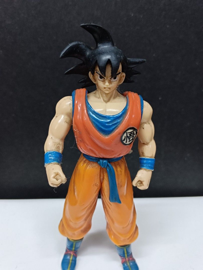 Vintage Dragon Ball Z Goku 5.5" Action Figure Bandai Super Battle ...