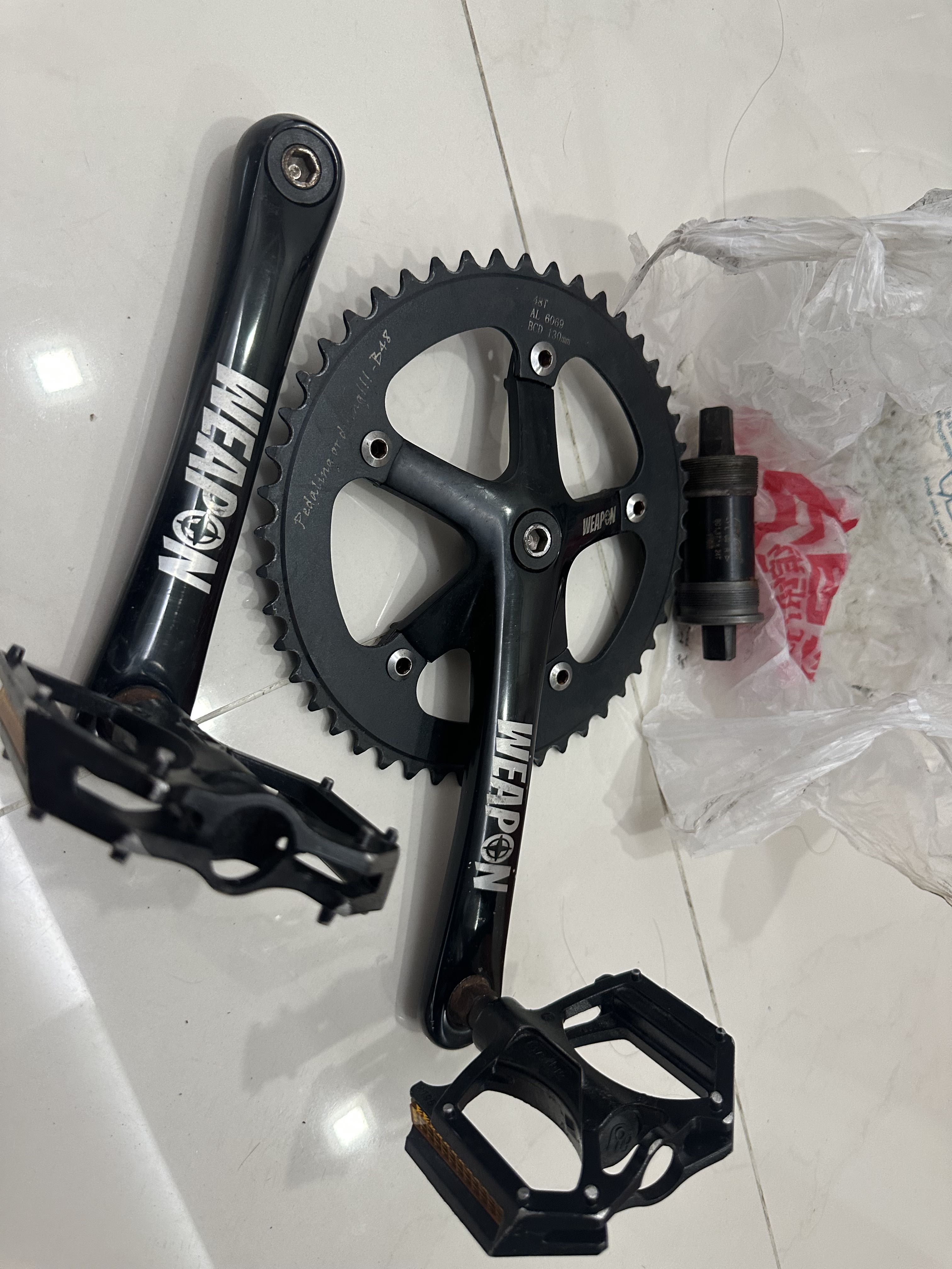 weapon crankset with wellgo padels, Sports Equipment, Bicycles & Parts ...