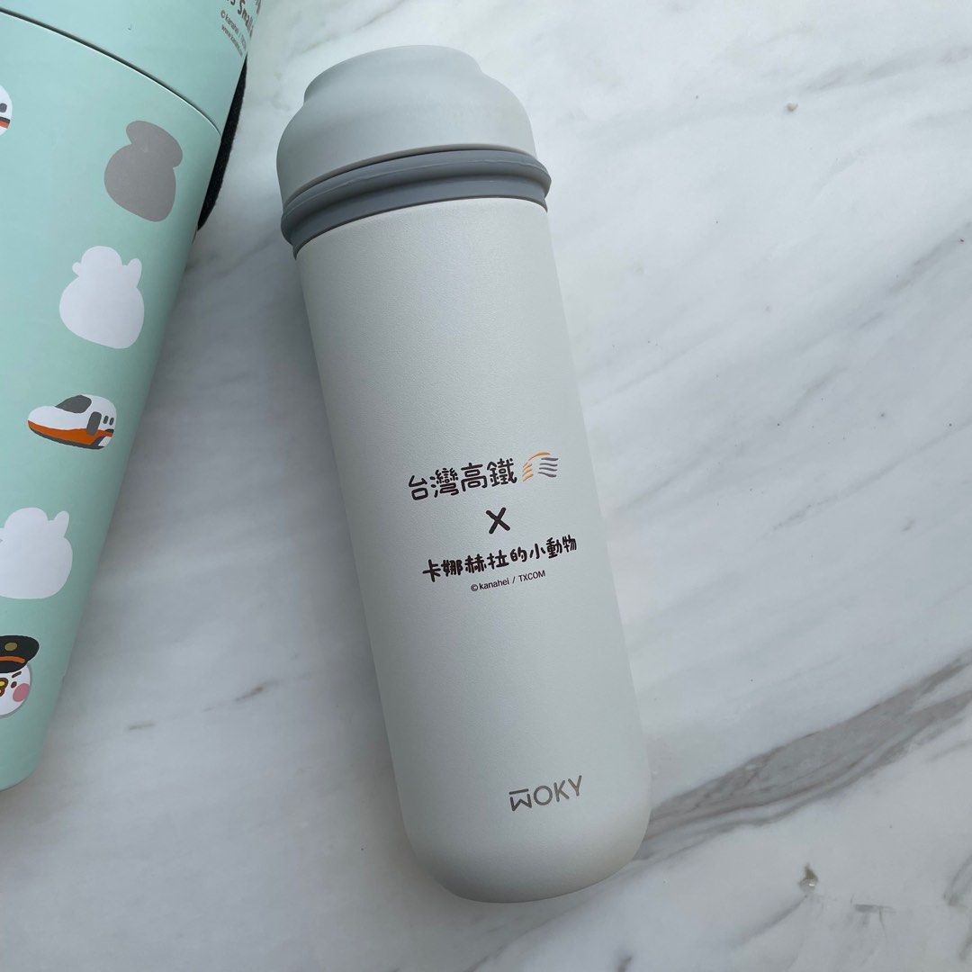 WOKY 輕量隨行陶瓷保溫瓶 台灣高鐵x卡娜赫拉 聯名 400ml, 家具及居家用品, 廚具和餐具, 水杯、水壺在旋轉拍賣