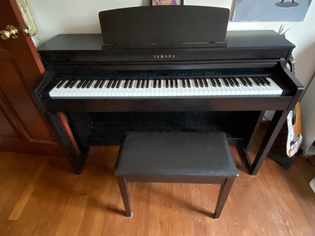 Yamaha Digital Piano Clavinova CLP-470 with bench, Hobbies & Toys ...