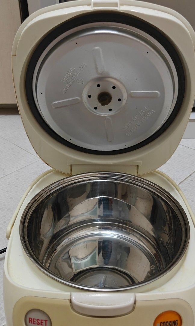 Zojirushi Rice Cooker NS-WAQ10, TV & Home Appliances, Kitchen ...