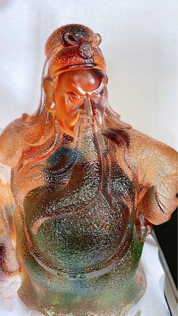 琉璃 关公 Crystal Liu Li Guan Kong Fengshui Wealth Heavy, Hobbies & Toys ...