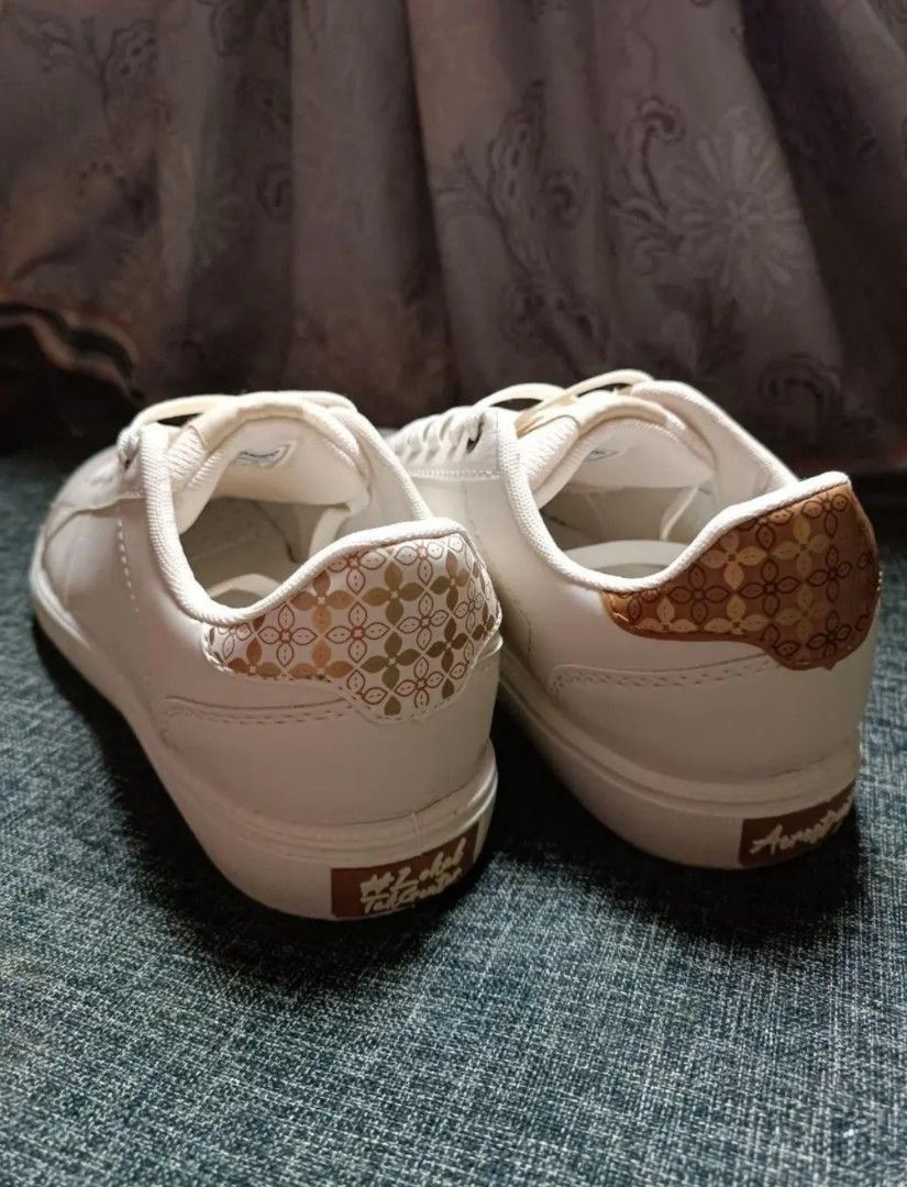 Aerostreet x gibran, Fesyen Pria, Sepatu , Sneakers di Carousell