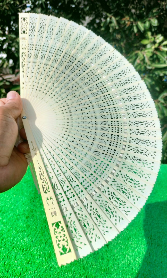 Antique ivory hand fan, Hobbies & Toys, Memorabilia & Collectibles ...
