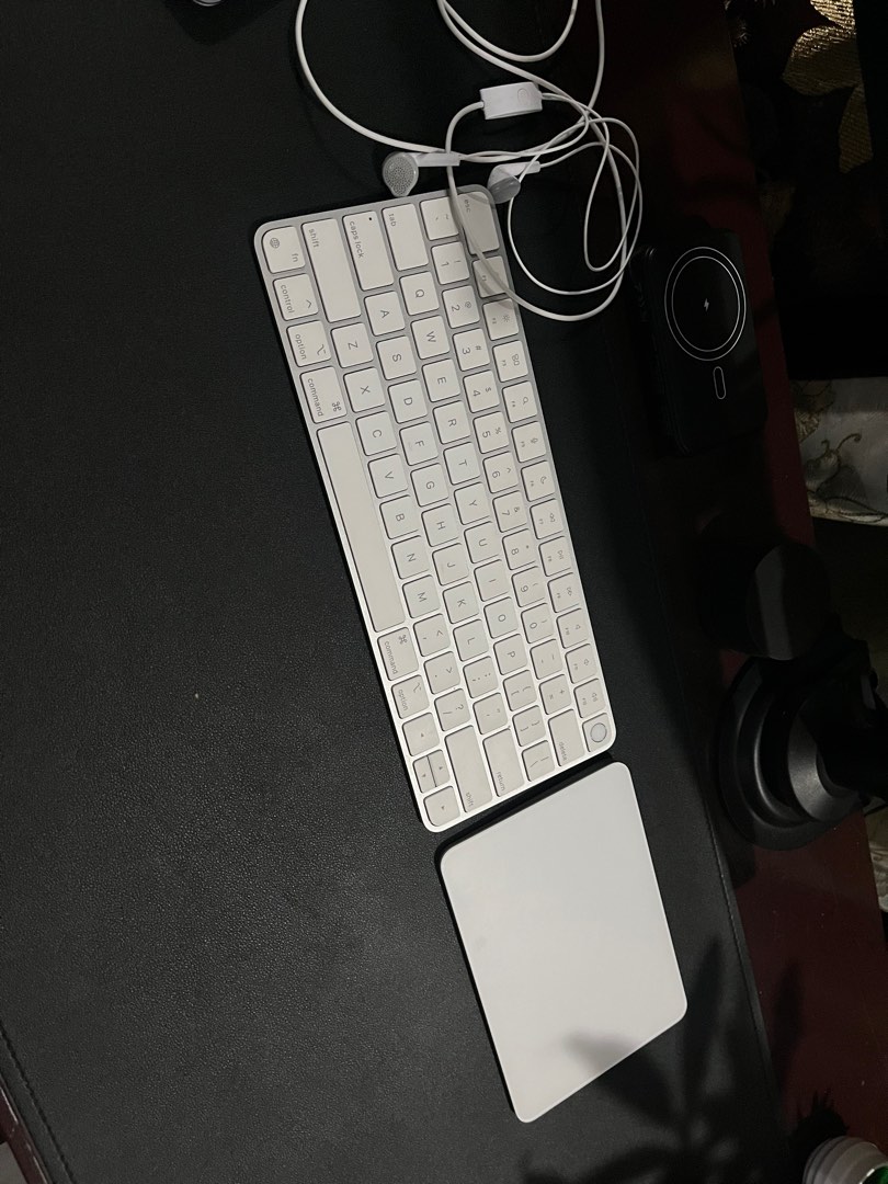 Apple magic keyboard with touch id and trackpad, Computers & Tech, Parts & Accessories, Computer ...