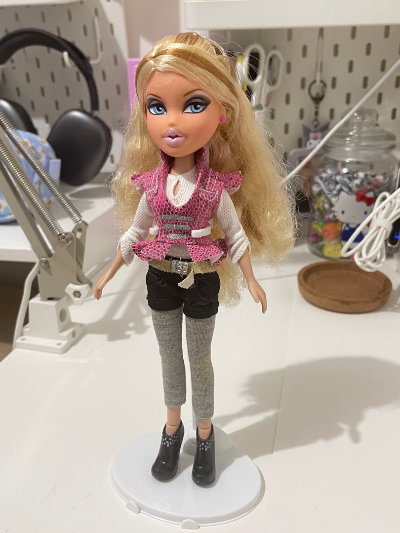 Bratz All Glammed Up Cloe, Hobbies & Toys, Toys & Games on Carousell