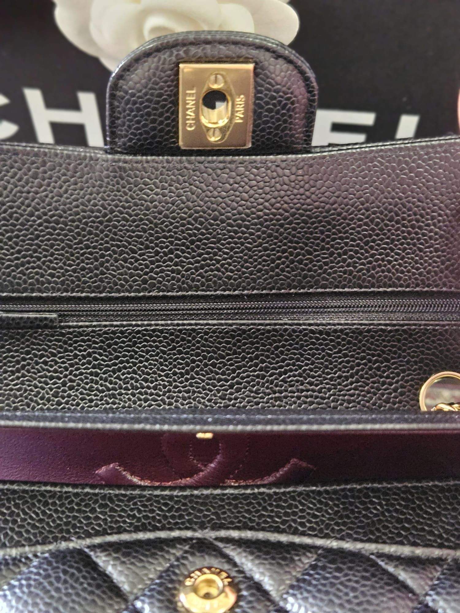CHANEL CLASSIC SMALL FLAP in CAVIAR (MICROCHIP), Luxury, Bags & Wallets ...
