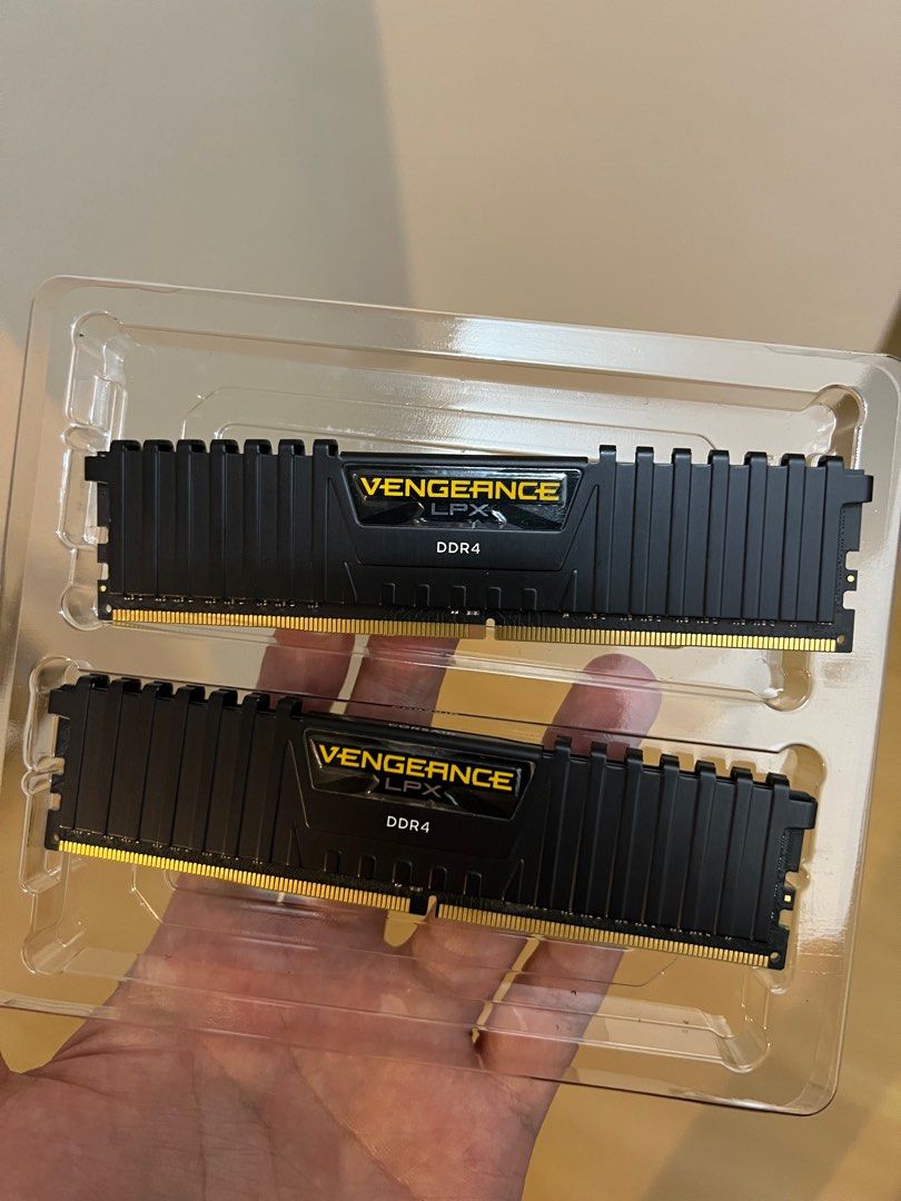 Corsair Vengeance LPX 16gb (8GBx2), Computers & Tech, Parts ...