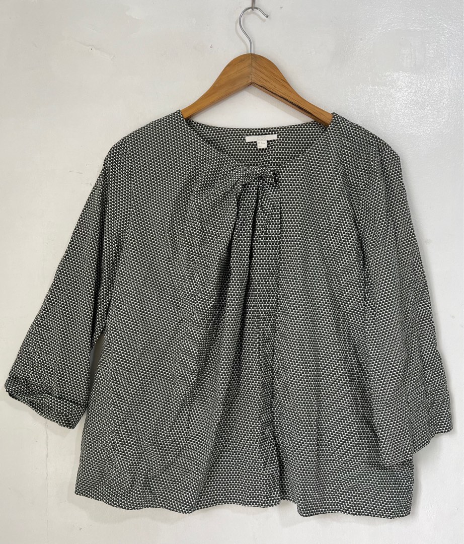 COS Top, Women's Fashion, Tops, Blouses on Carousell