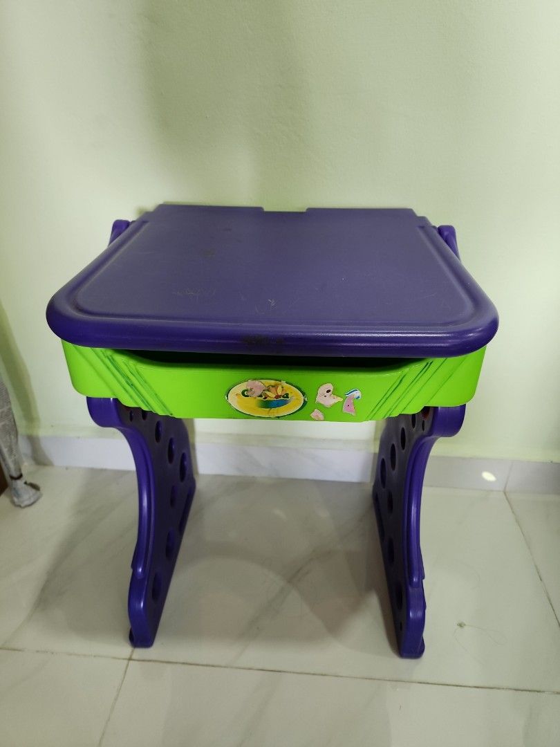 Crayola kids table, Babies & Kids, Baby Nursery & Kids Furniture, Kids ...